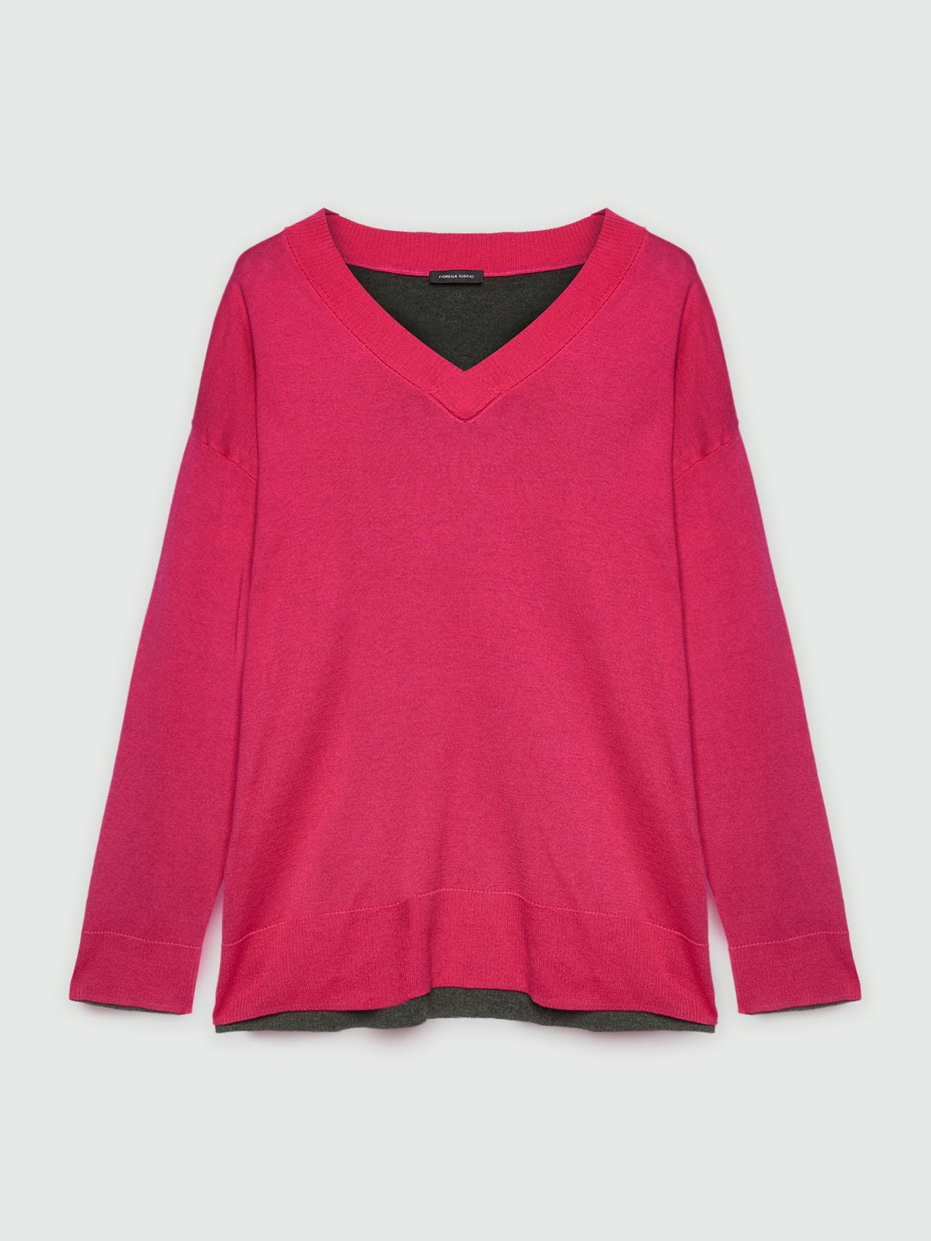 Two-tone V neck sweater